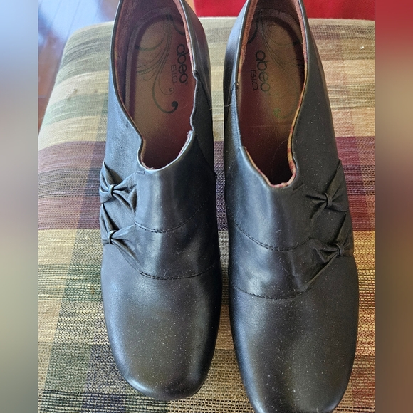 Abeo | Shoes | Abeo Pretty Bo8 Accent Chunky Heel Shoes Newthis Brand ...